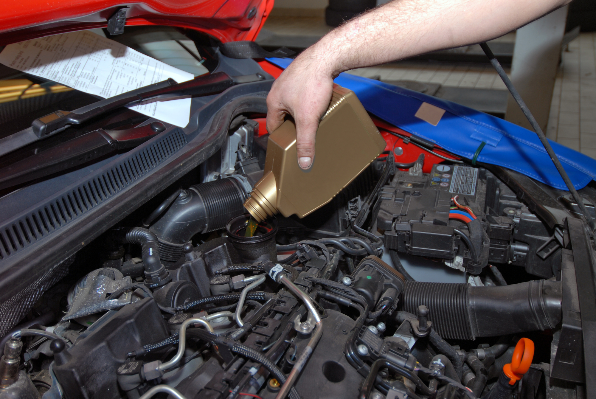 Can You Add Oil to a Hot Engine? - My Car Makes Noise