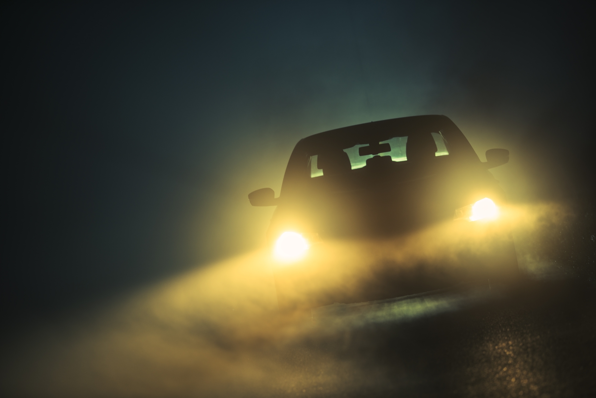 Should You Use High Beams or Low Beams in Fog? - My Car Makes Noise