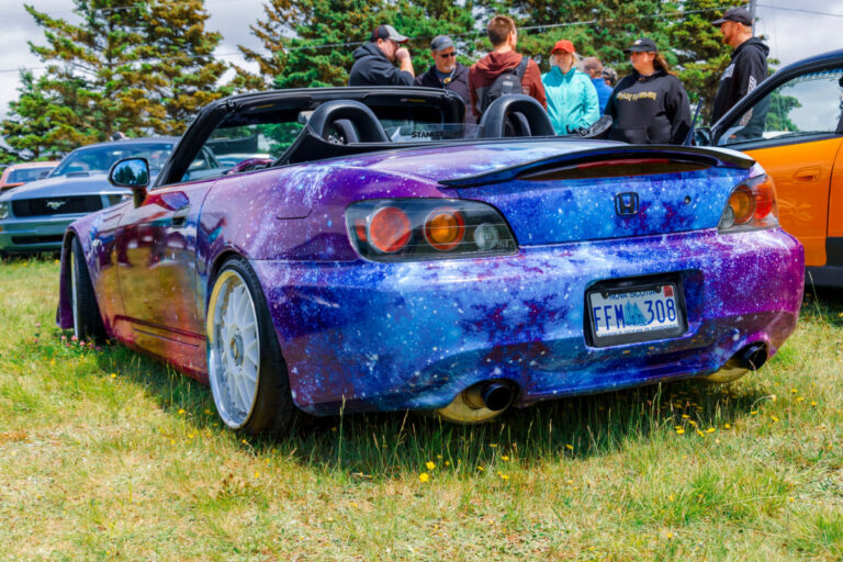 Exploring the Top 25 Cars That Defined the 2000s - My Car Makes Noise