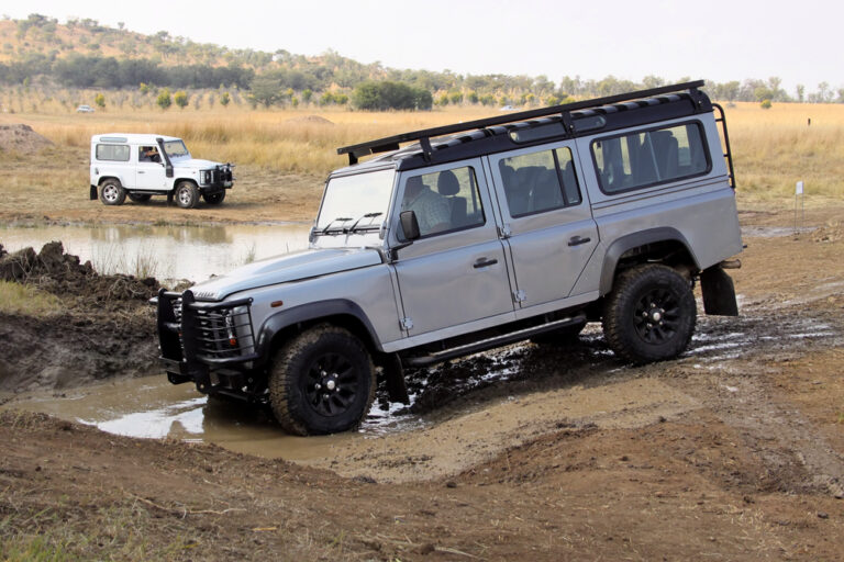 10 Rugged Land Rovers Built for Ultimate Exploration - My Car Makes Noise