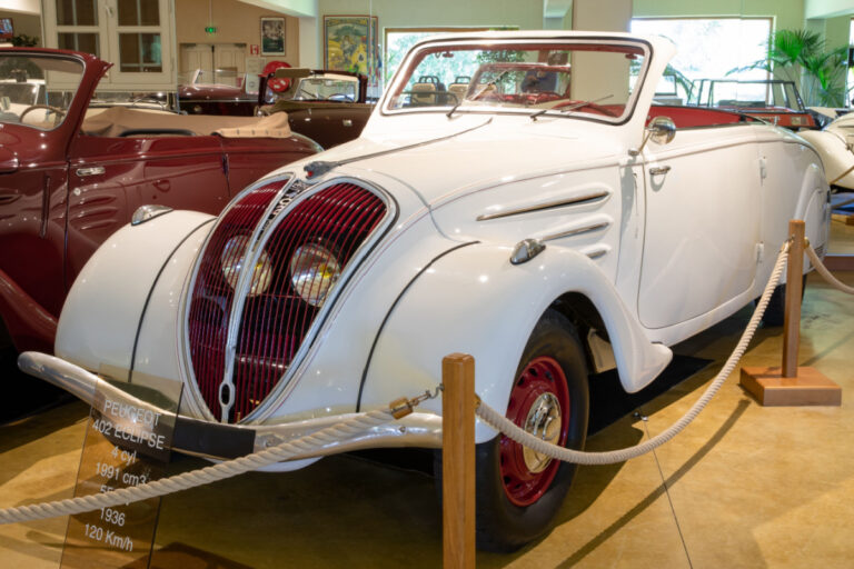 20 Cars That Defined Automotive Innovation in the 1930s - My Car Makes ...