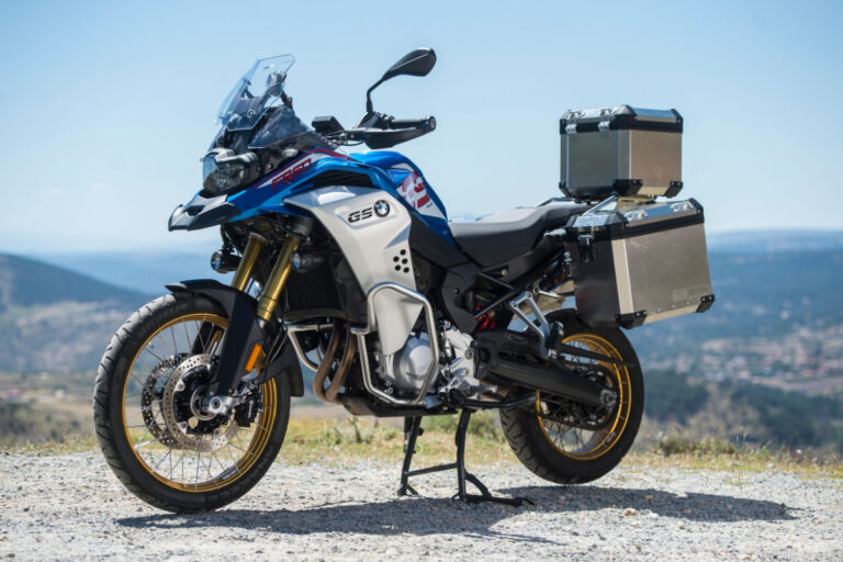 12 Motorcycles Ideal for Long-Distance Riding - My Car Makes Noise