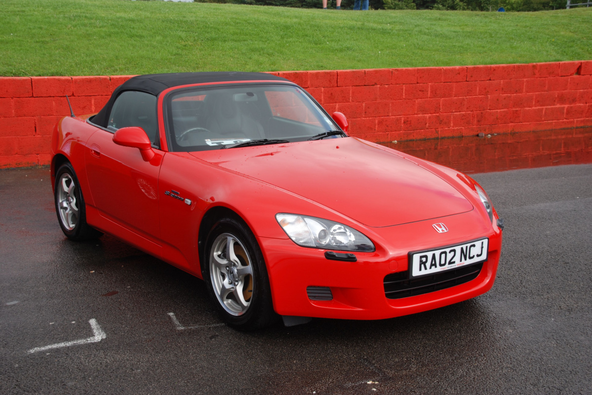 25 Lightweight Cars Built for Maximum Speed - My Car Makes Noise