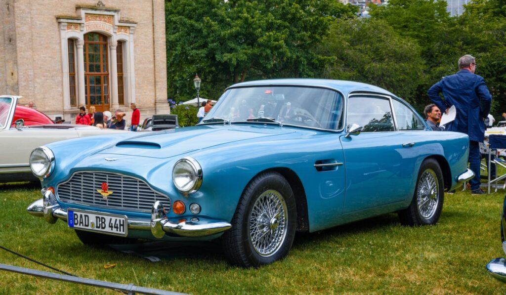 Cruising in Comfort: The 12 Best Cars for Long Road Trips - My Car ...