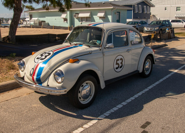 20 Iconic Automobiles That Starred in '70s Films - My Car Makes Noise