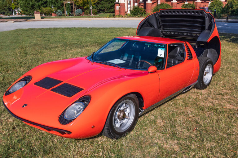 19 Most Strikingly Designed Supercars Ever Made - My Car Makes Noise
