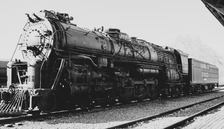 10 Iconic Locomotives That Shaped American Railways - My Car Makes Noise