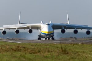 15 Powerful Cargo Planes Built for Heavy Lifting - My Car Makes Noise