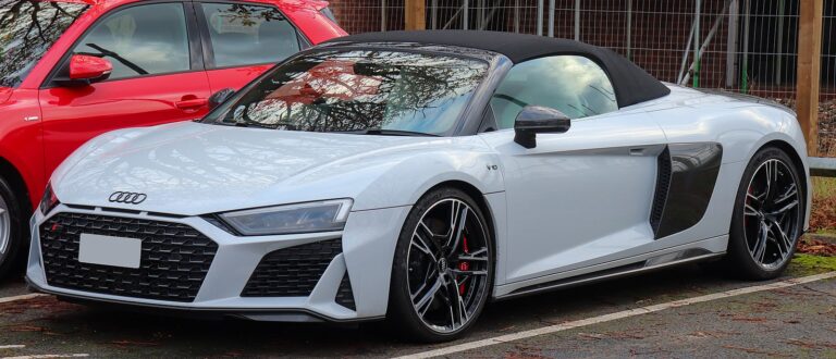 25 Lightweight Cars Built for Maximum Speed - My Car Makes Noise