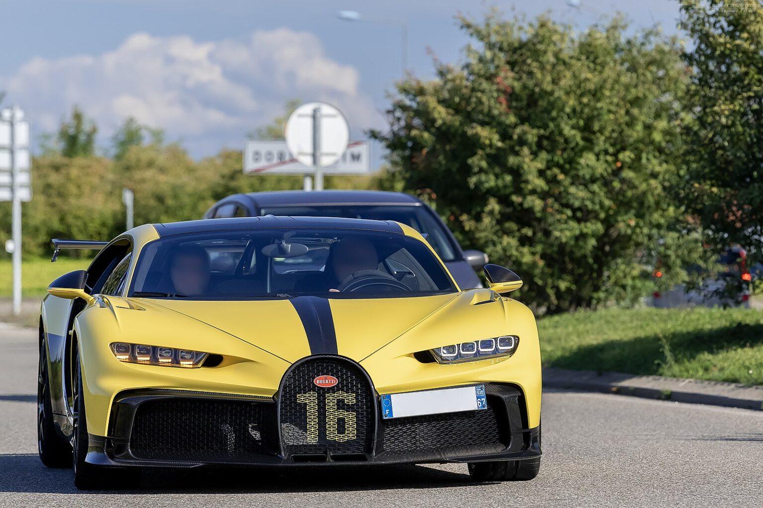 The 25 Fastest Sports Cars Ever Made - My Car Makes Noise