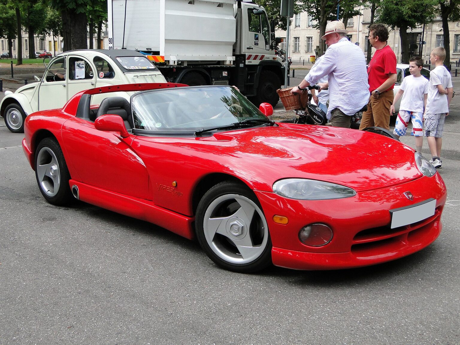 Iconic 90s Cars Worth Remembering - My Car Makes Noise