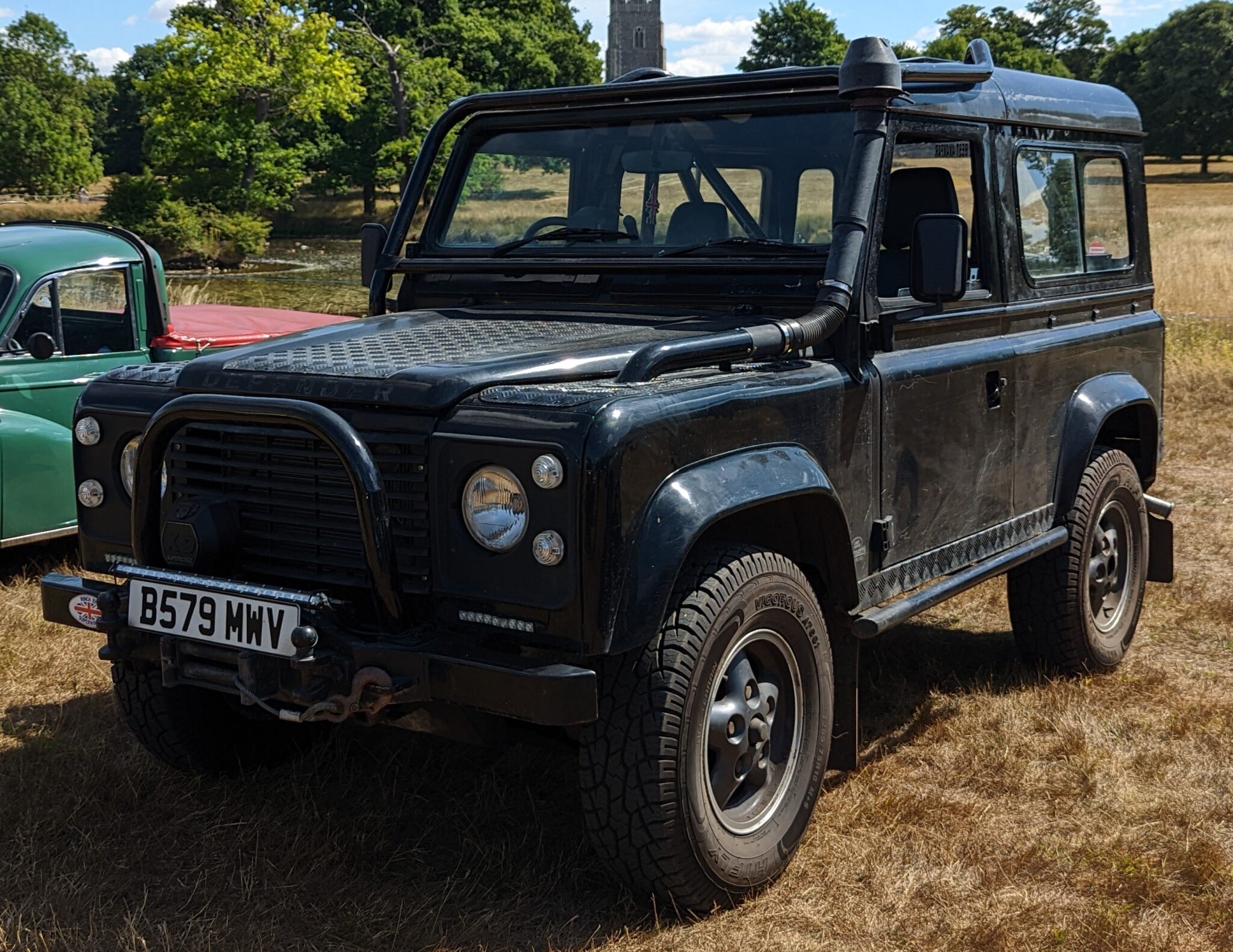 15 Untold Stories from the History of the Land Rover Defender - My Car ...