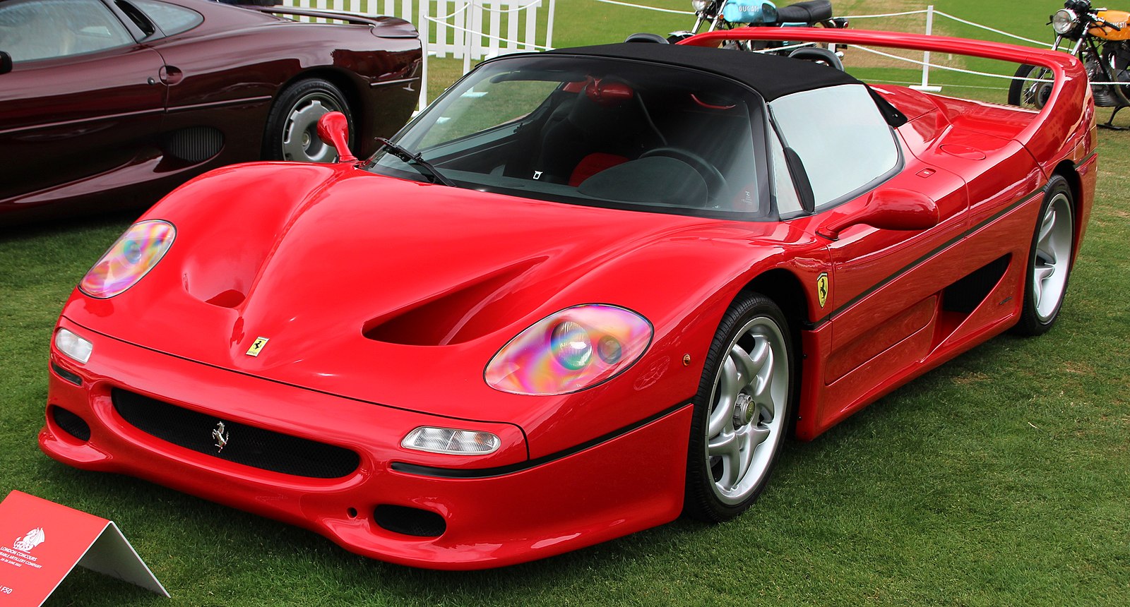 20 Iconic Supercars of the ‘90s That Defined the Era - My Car Makes Noise