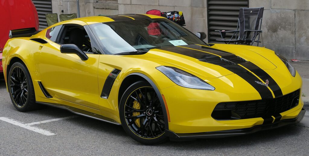 20 Record-Breaking American Cars Built for Speed - My Car Makes Noise