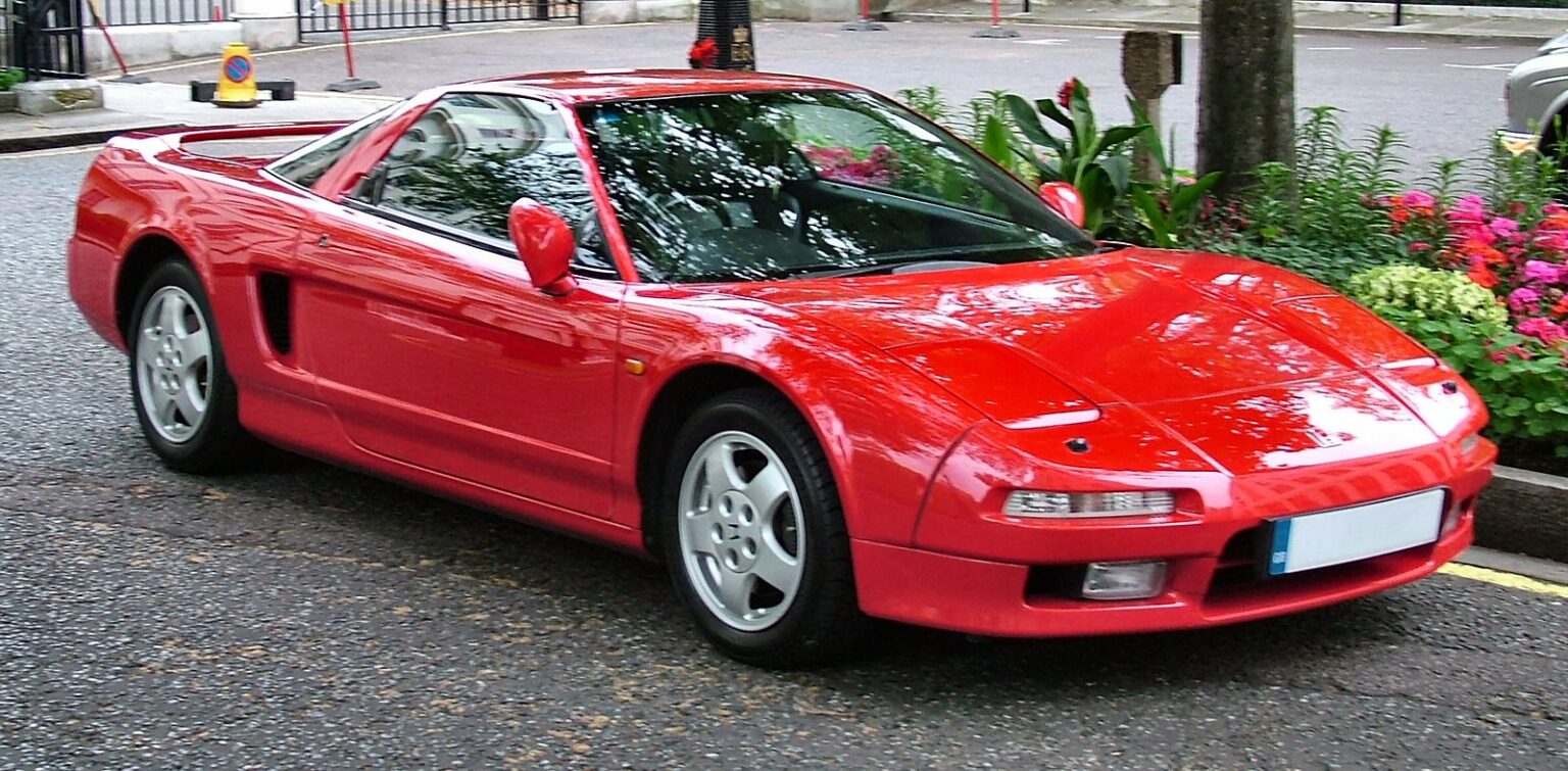 20 Iconic Supercars of the ‘90s That Defined the Era - My Car Makes Noise