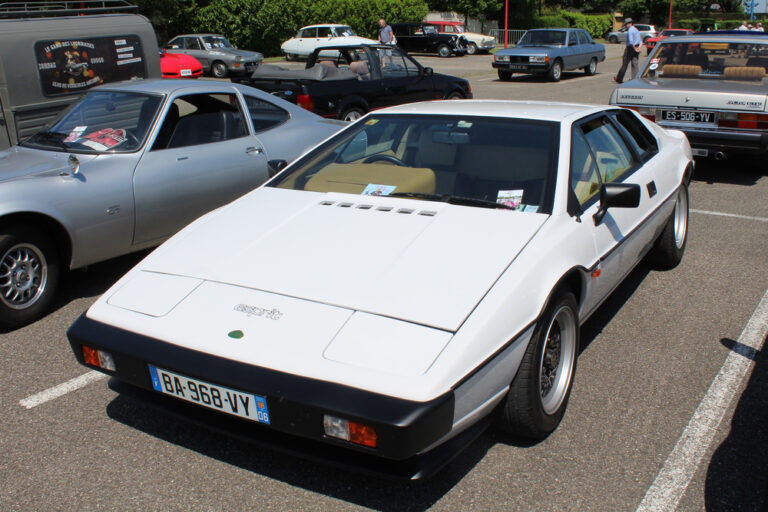 25 Most Stylish Retro Cars That Influenced Modern Design - My Car Makes ...