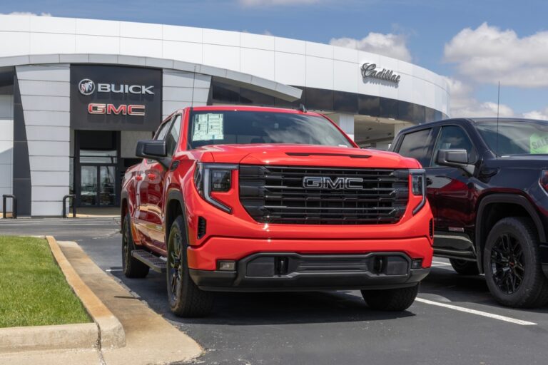 Top 23 Fastest V8-Powered Pickup Trucks Ever Made - My Car Makes Noise