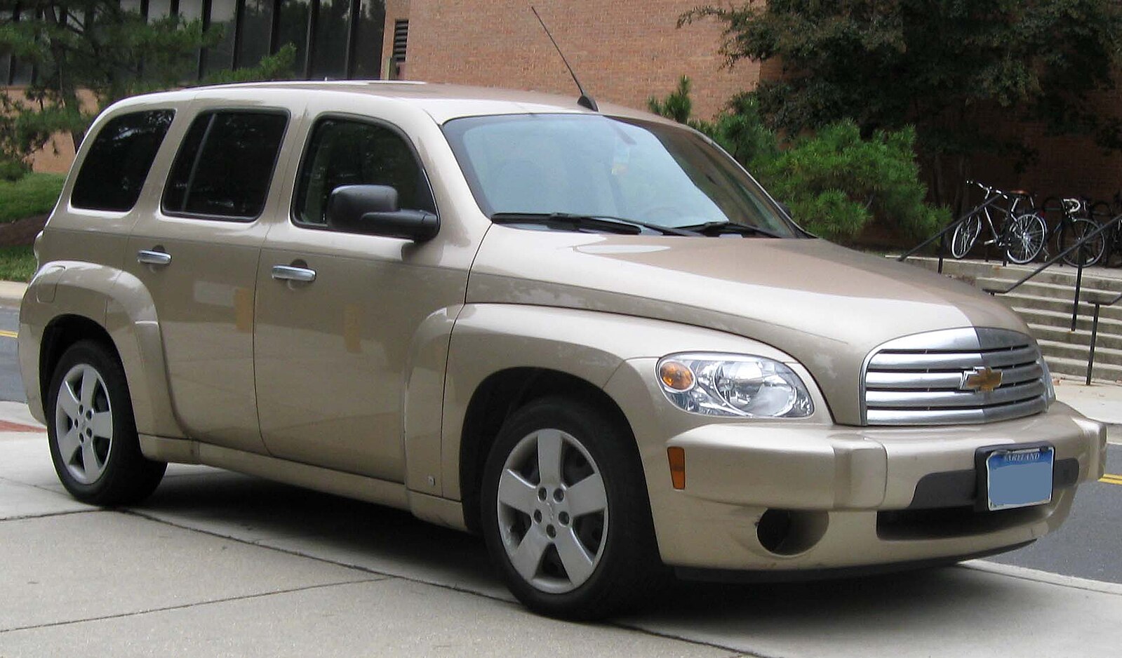 20 Iconic Cars That Are Surprisingly Unattractive - My Car Makes Noise
