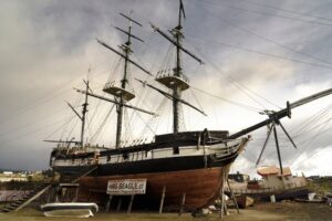 20 Iconic Ships That Shaped the Course of History - My Car Makes Noise