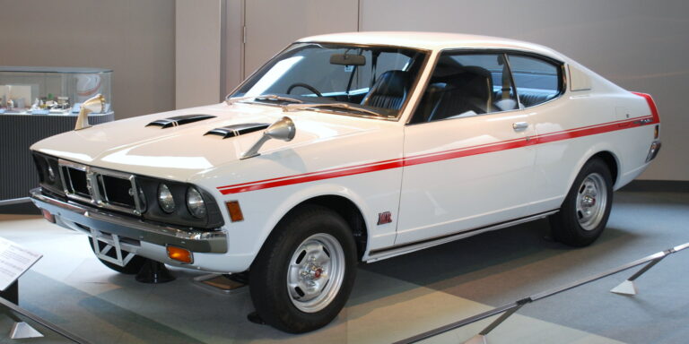 20 Timeless JDM Cars Every Enthusiast Dreams of Owning - My Car Makes Noise