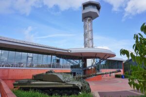 15 Best Tank Museums Displaying Military Armor - My Car Makes Noise