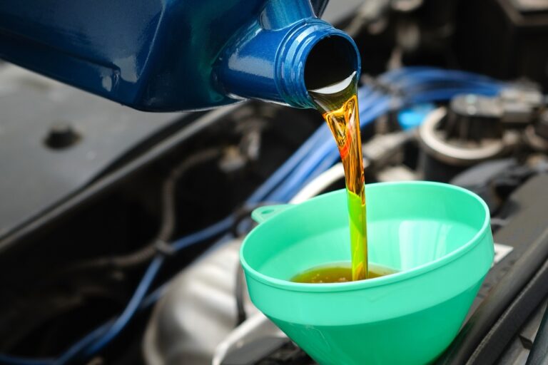 20 Engine-Damaging Habits You Didn’t Know About - My Car Makes Noise