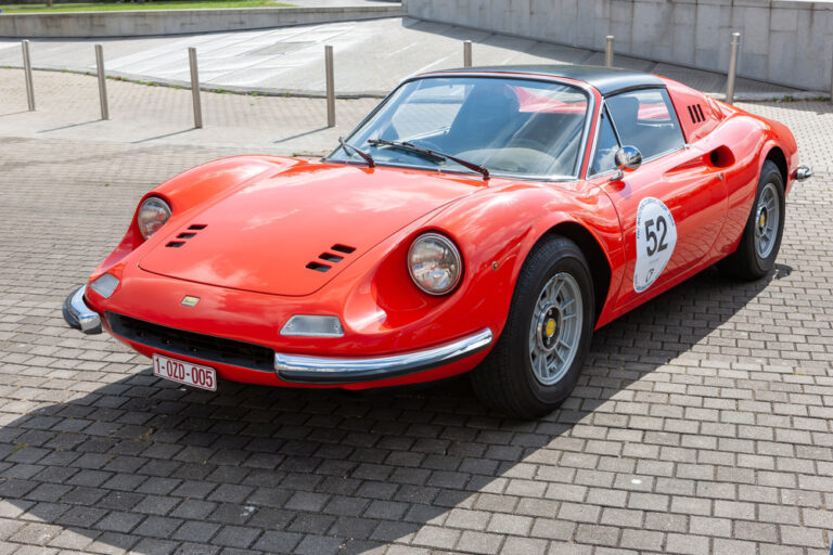 25 Classic Italian Cars Known for Their Elegance and Performance - My ...