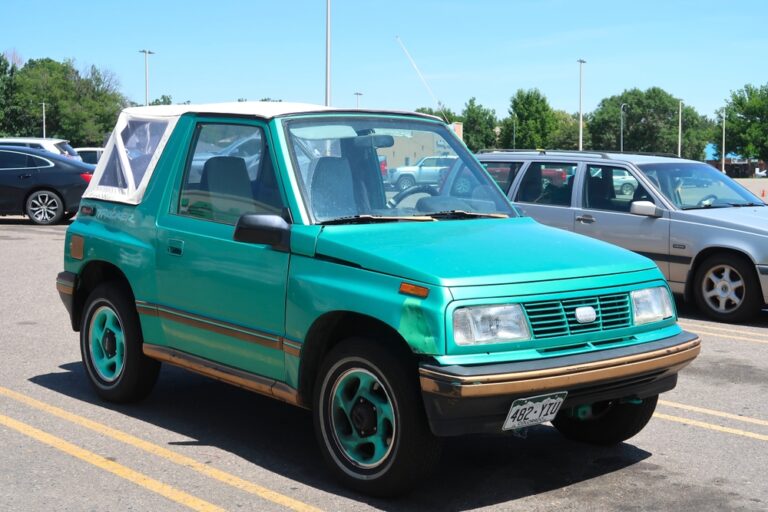 25 Discontinued Car Brands Lost to History - My Car Makes Noise