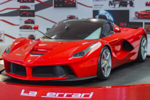 20 Things You Didn’t Know About the Ferrari LaFerrari - My Car Makes Noise