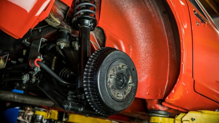 15 Design Flaws in Classic Cars That Drivers Despised - My Car Makes Noise