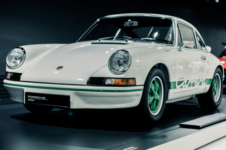 20 Iconic Porsche Models That Define Design Excellence - My Car Makes Noise