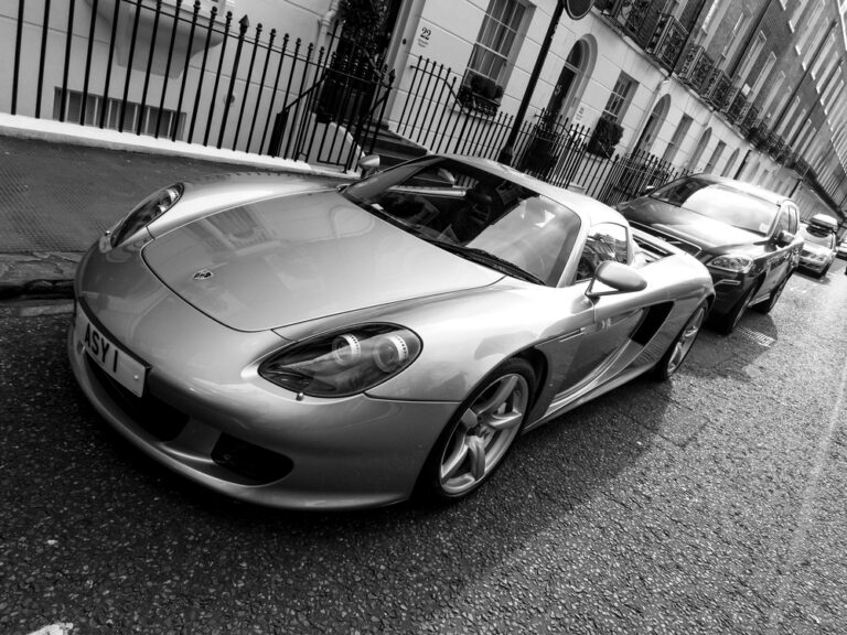 20 Iconic Porsche Models That Define Design Excellence - My Car Makes Noise