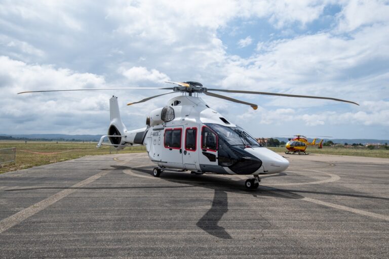 17 Most Elegantly Designed Helicopters in the Skies - My Car Makes Noise