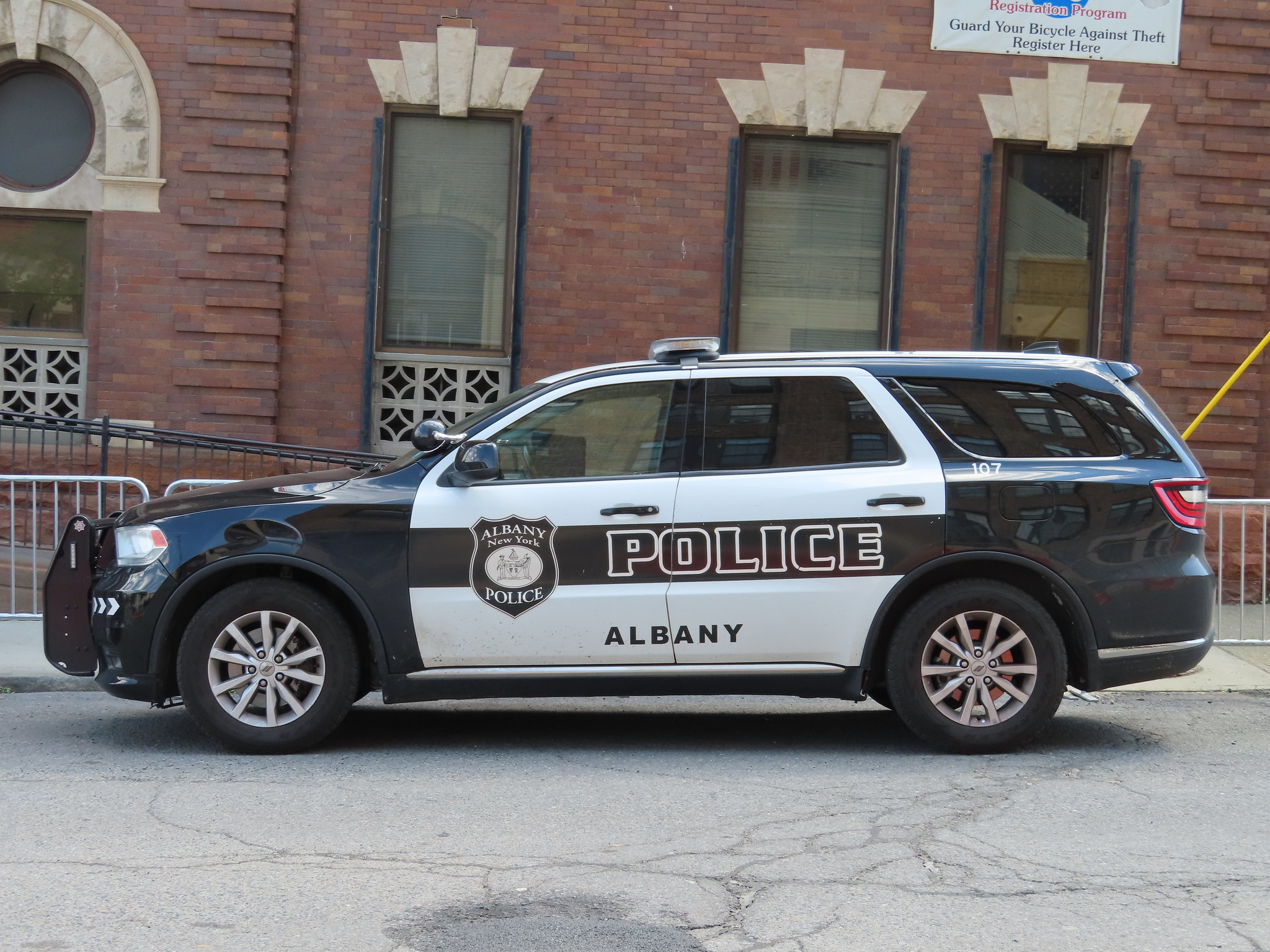 17 Classic Police Vehicles Still Patrolling - My Car Makes Noise