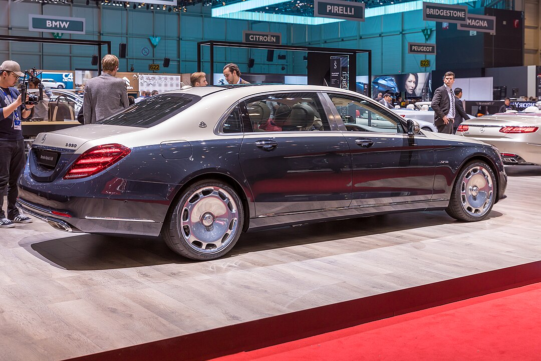 25 Luxury Sedans That Redefine Comfort with High-Tech Features - My Car ...