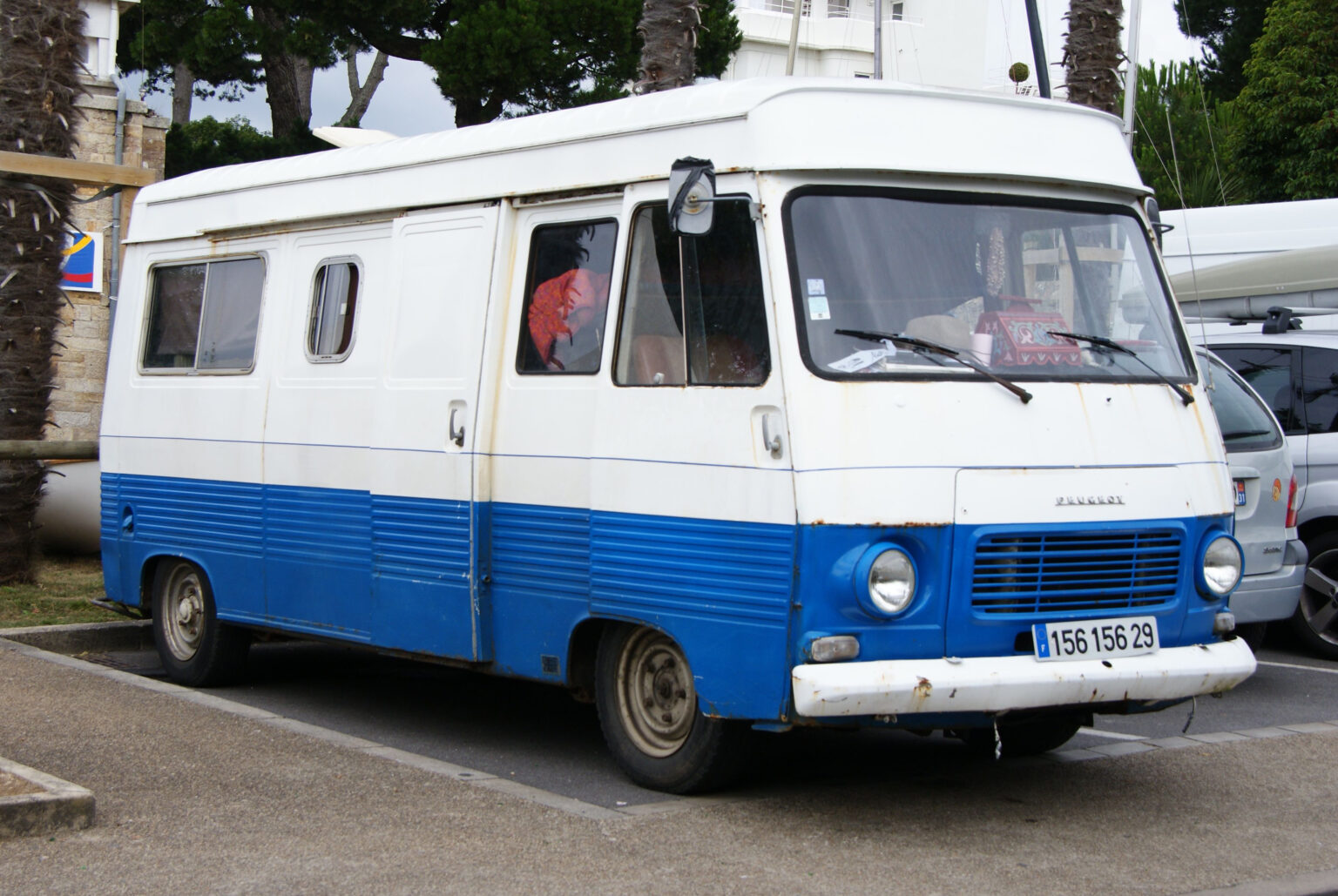 25 Old-School Vans That Are Perfect for Modern Upgrades - My Car Makes ...