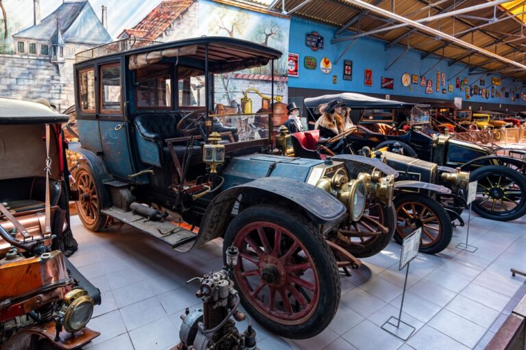 18 Essential Racing Museums Highlighting Legendary Race Cars - My Car ...