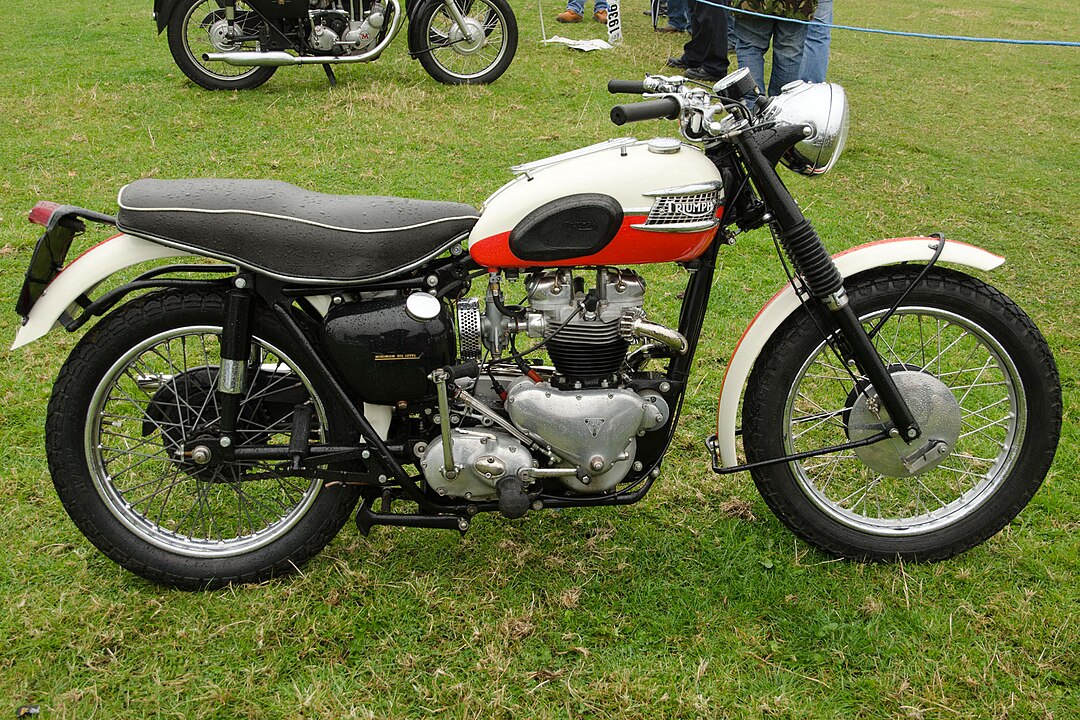 10 Memorable Vintage Motorcycles in Iconic Films - My Car Makes Noise