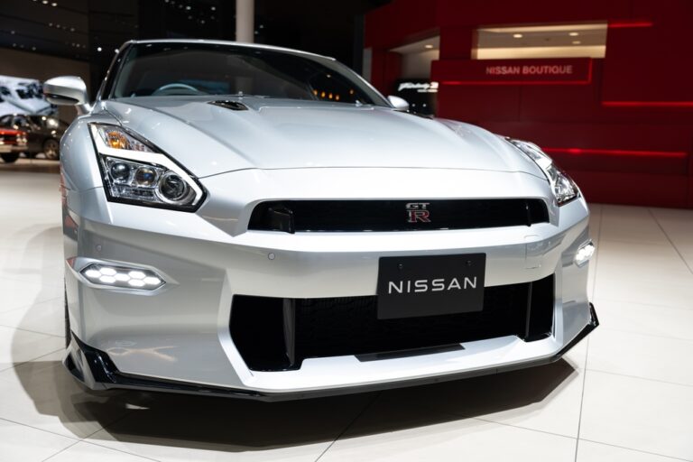 Top 25 Most Aerodynamic Cars Built for Ultimate Speed - My Car Makes Noise