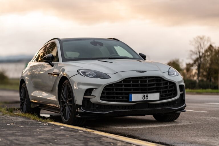 18 High-Performance SUVs That Rival Sports Cars - My Car Makes Noise