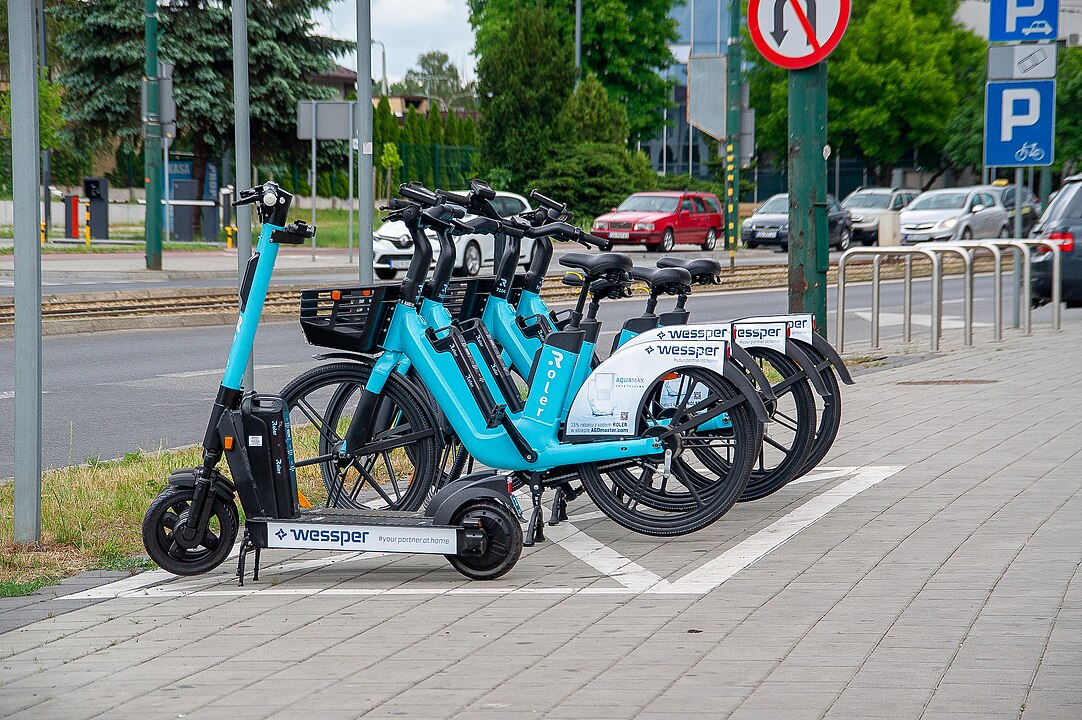13 Futuristic Transit Systems Making Cities More Connected - My Car ...