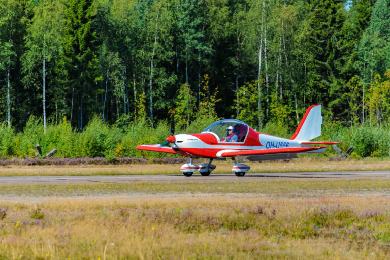 16 Small Aircraft Manufacturers Shaping the Future of Aviation - My Car ...