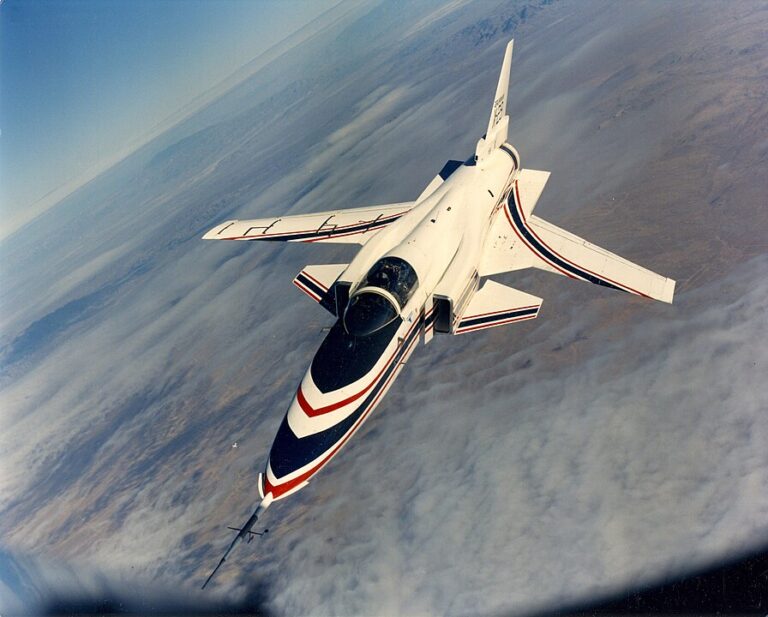 10 Experimental Planes That Pushed the Limits of Flight - My Car Makes ...