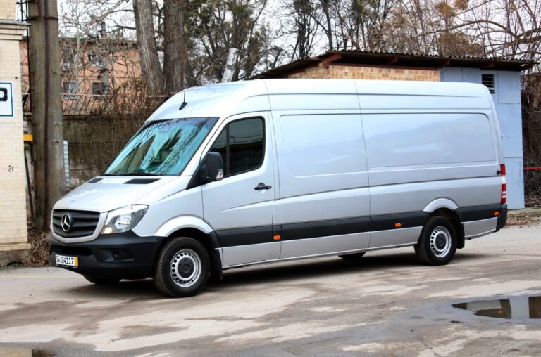 15 Best Commercial Vans for Fuel Efficiency and Cargo Space - My Car ...