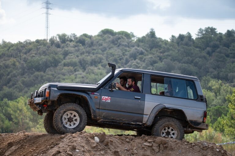 20 Vintage SUVs That Need a Modern-Day Revival - My Car Makes Noise