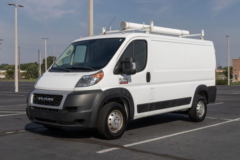 15 Best Commercial Vans for Fuel Efficiency and Cargo Space - My Car ...