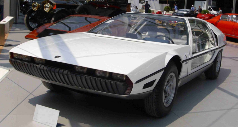 25 Gas-Guzzling Cars with the Worst MPG Ratings of All Time - My Car ...