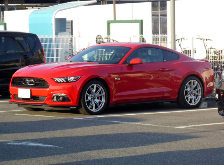 25 Gas-Guzzling Cars with the Worst MPG Ratings of All Time - My Car ...