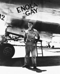 10 Most Famous Pilots in Aviation History and Their Legendary Aircraft ...